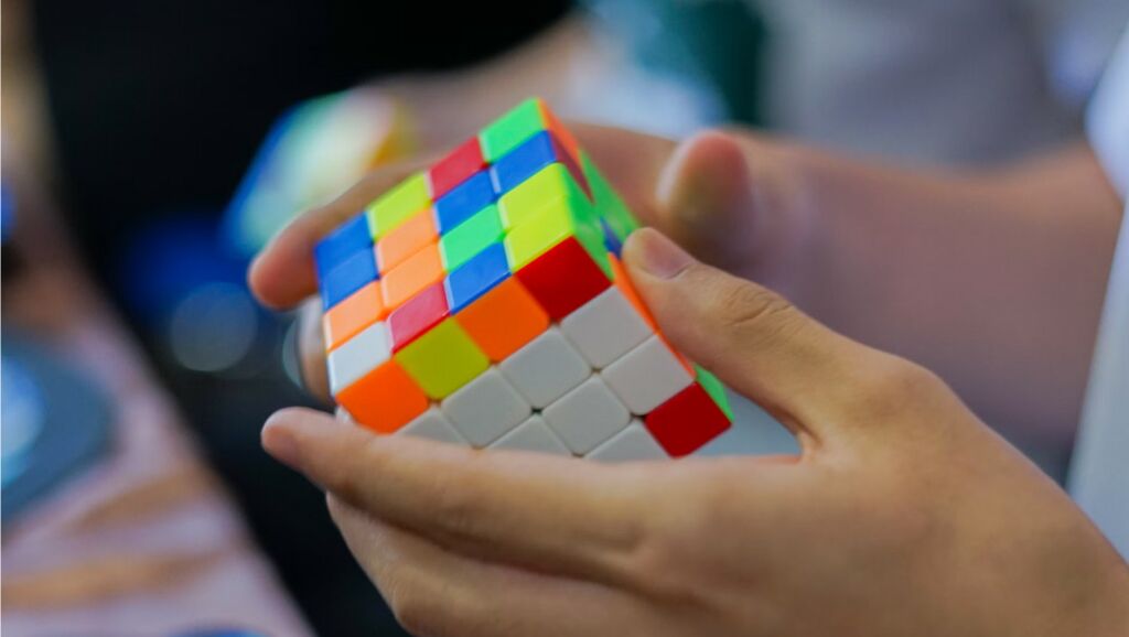 Commitments Tracking Tools | Simply Stakeholders